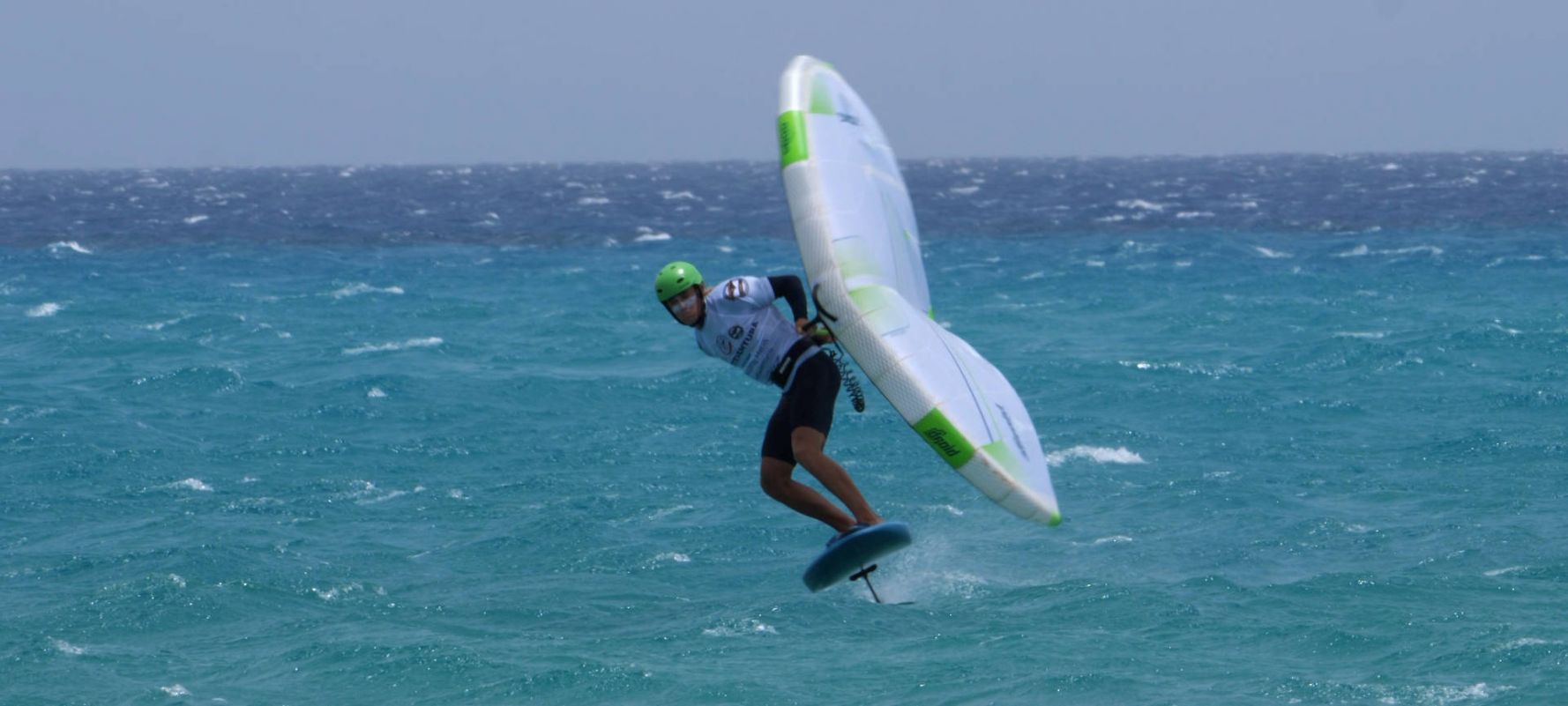 Fahrtechnik-Video - Wingfoil Backwind Jibe - wingdaily.de