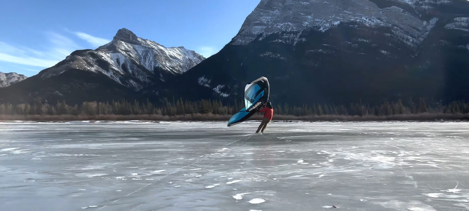 Skate Winging - Gap Lake, Canmore - wingdaily.de
