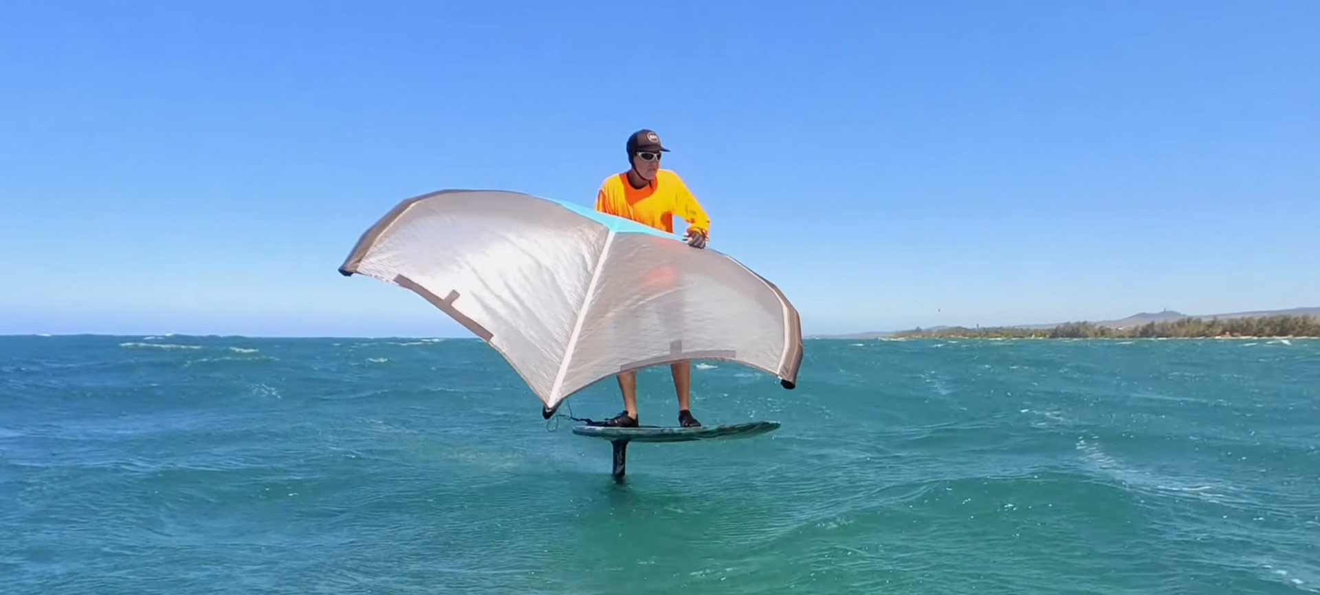 Wing Foiling Kanaha - Maui/Hawaii/USA - wingdaily.de